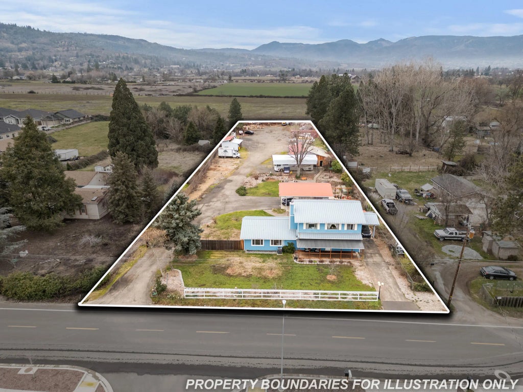 1654 Thomas Road, Medford Property Listing: MLS® #220214533