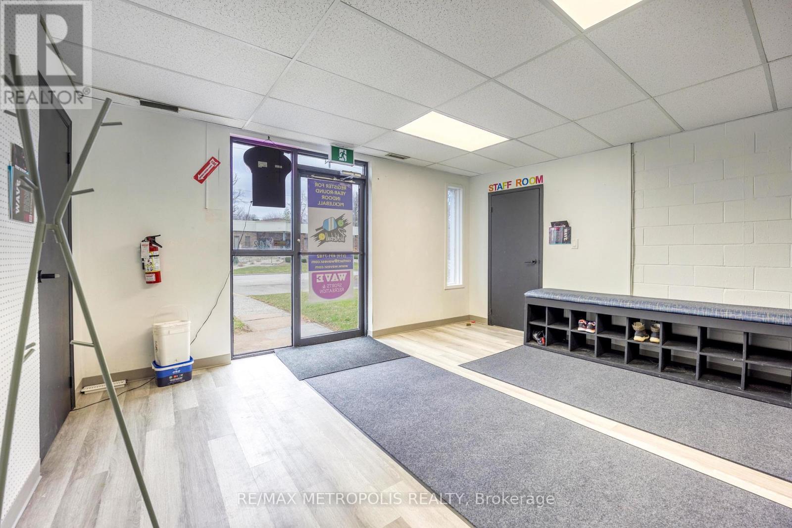 142 Kendall Street, Point Edward Real Estate Listing: MLS® #X12688308