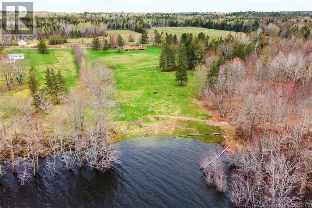 1520 Cox Point Road, Cumberland Bay Property Listing: MLS® #NB118131