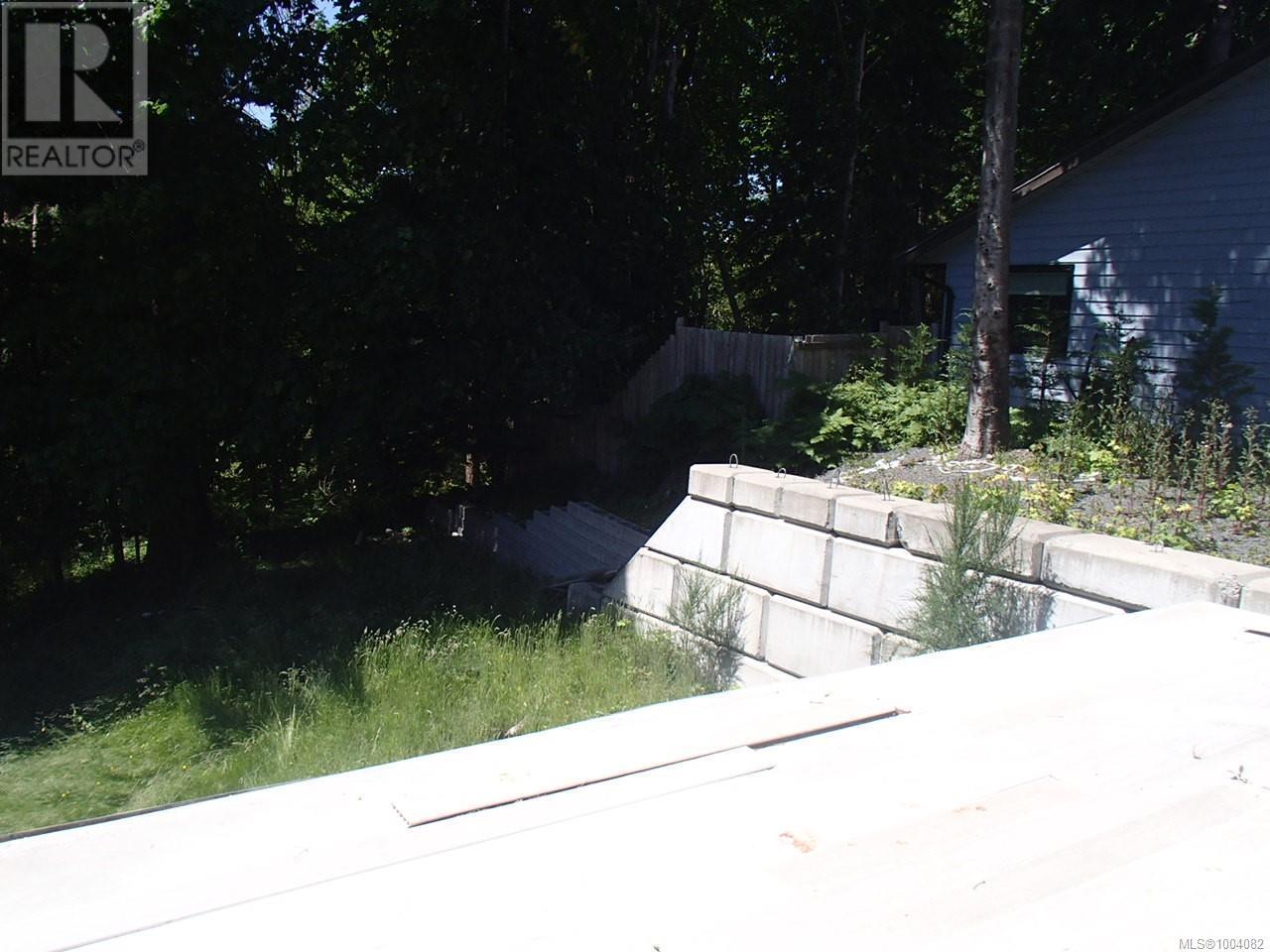 $599000 | Willow Point House for Sale at 1526 Stag Road | Campbell River