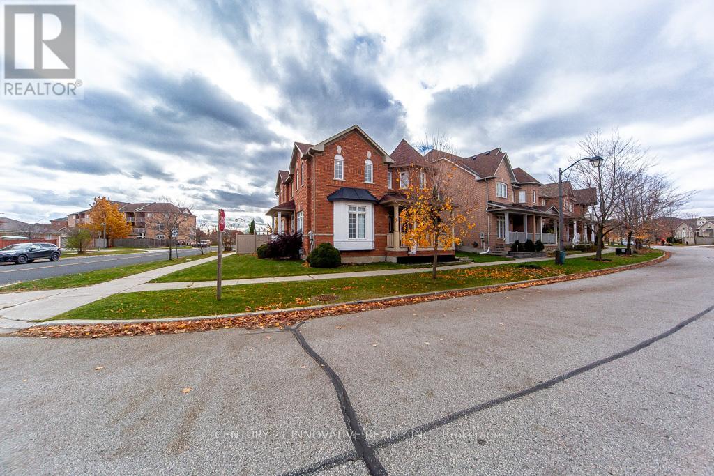 63 Rainbow Valley Crescent, Markham (greensborough) Real Estate Listing ...