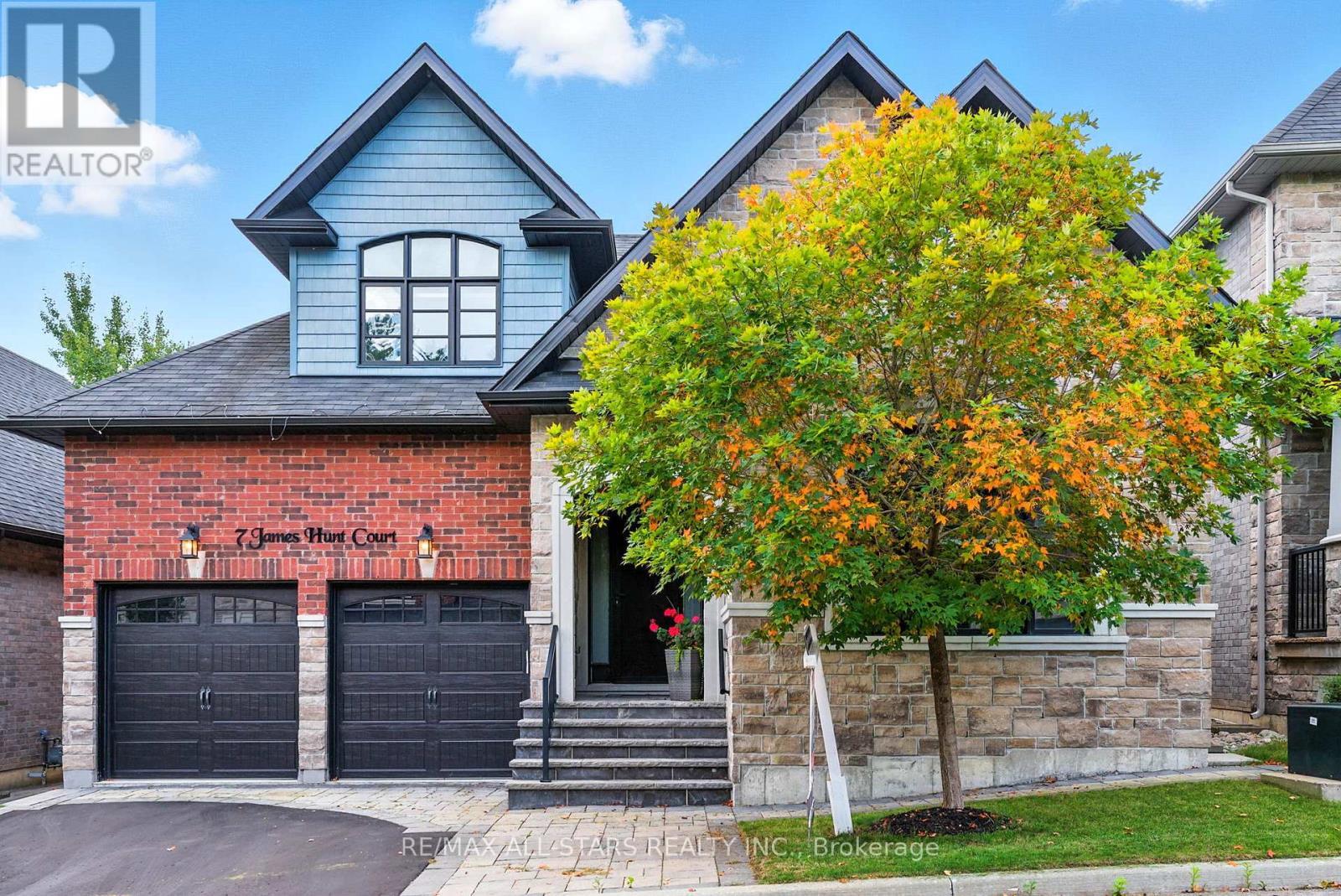 7 Os James Hunt Court, Uxbridge Real Estate Listing: MLS® #N12590630