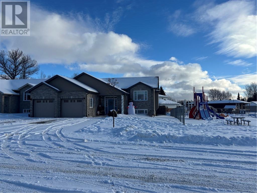 3099 Anizette Street, Chelmsford Property Listing: MLS® #2125904