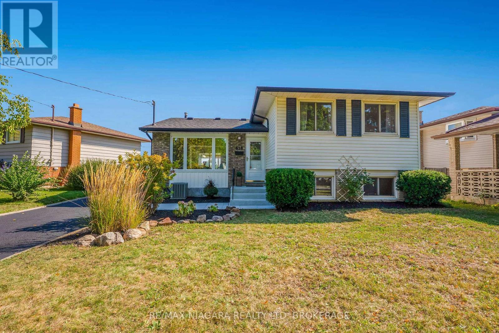 $729999 | Bunting/Linwell House for Sale at 628 Bunting Road | St ...