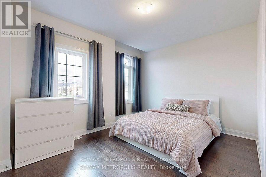 Room A - 100 Ballantyne Boulevard, Vaughan (vellore Village) Real ...