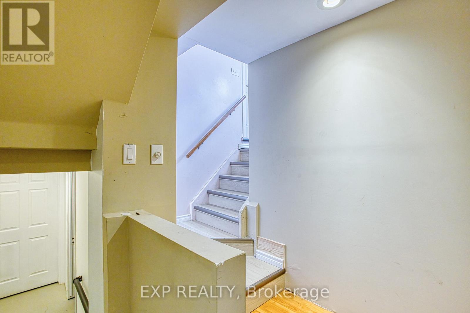 Lower - 4453 Meadowvale Drive, Niagara Falls (morrison) Real Estate ...