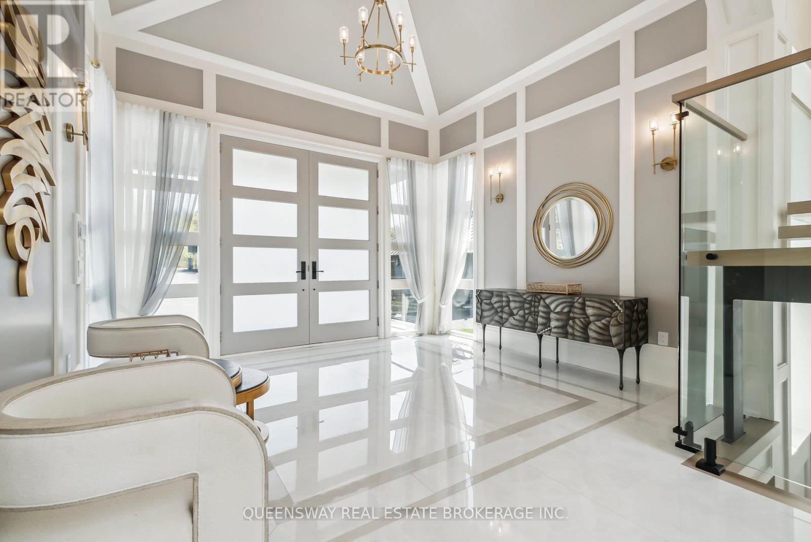 36 Pioneer Trail, Barrie (innis-Shore) Real Estate Listing: MLS® #S12723852