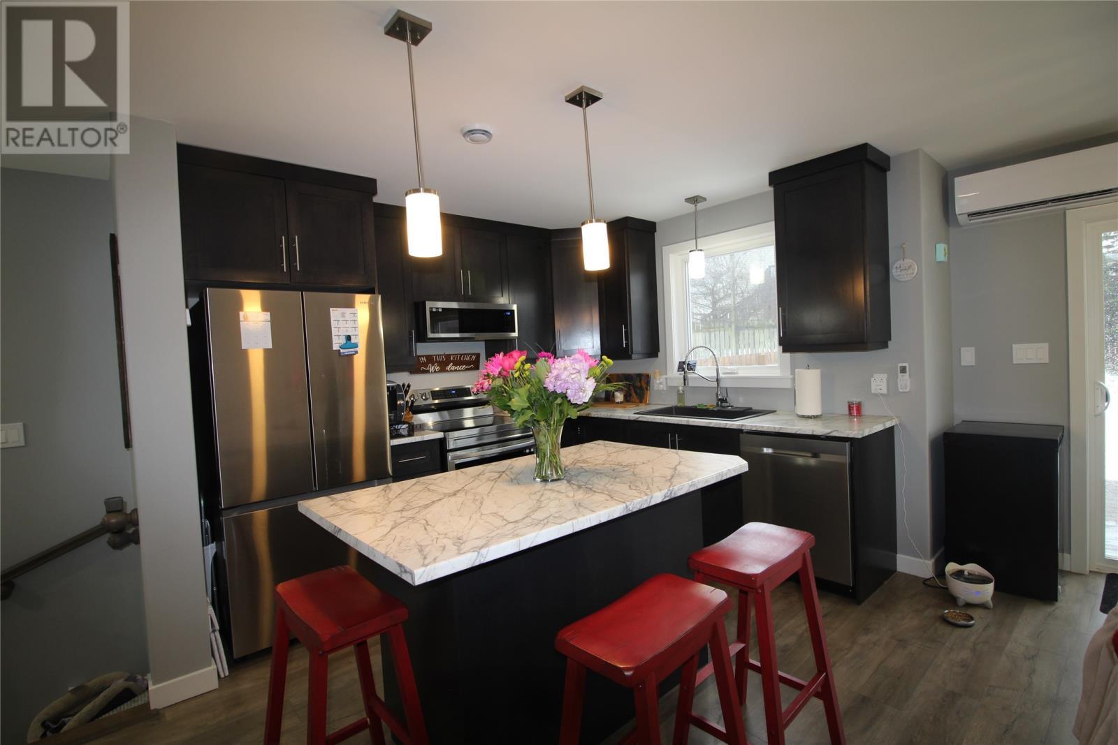 18 Nicholas Quinn Place, Paradise | For Sale: $320000 | Larry Hann