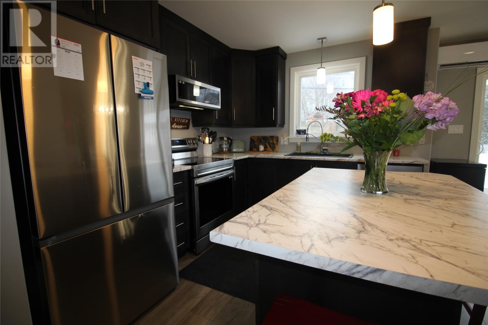 18 Nicholas Quinn Place, Paradise | For Sale: $320000 | Larry Hann