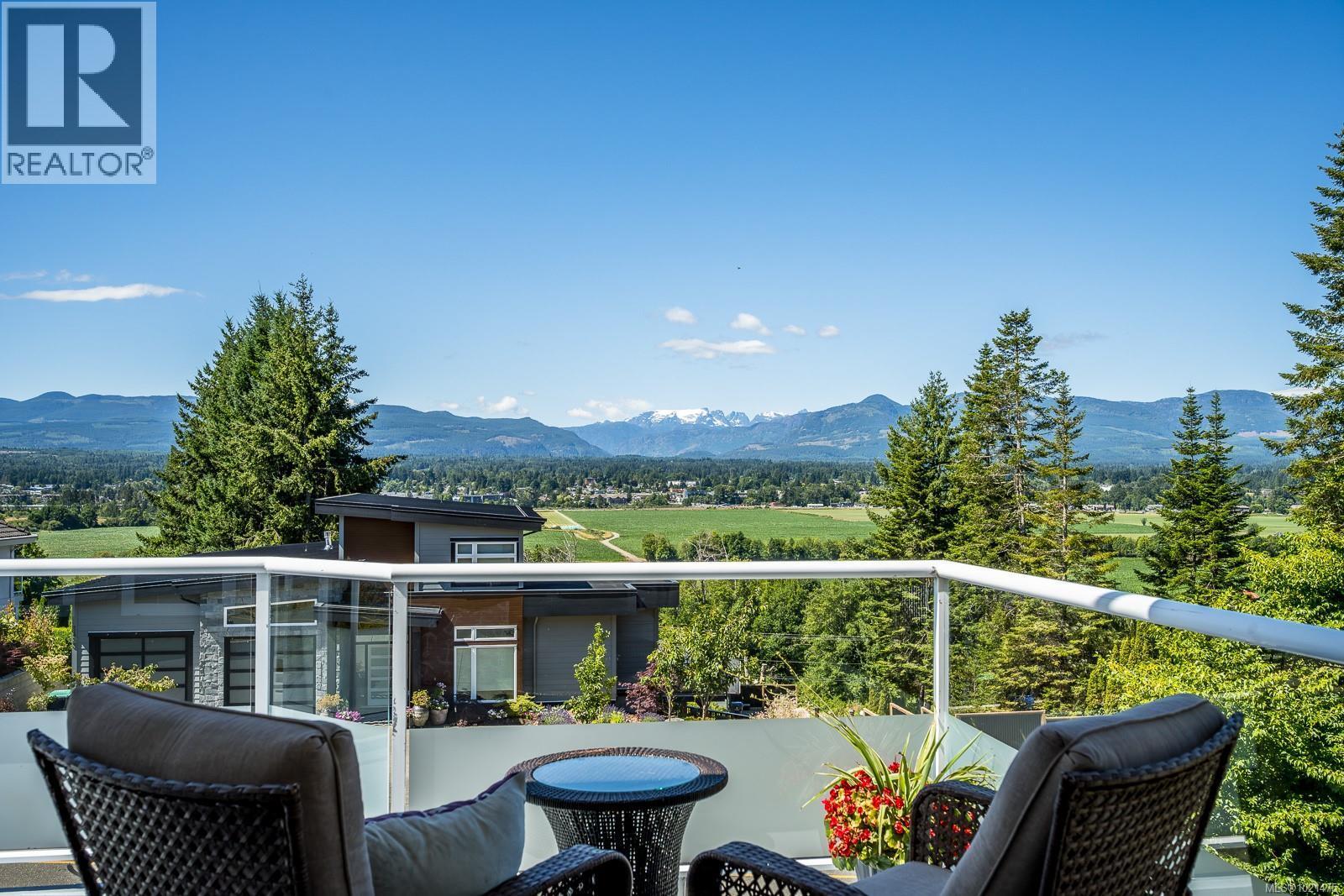 1418 Valley View Dr, Courtenay Property Listing: MLS® #1021475