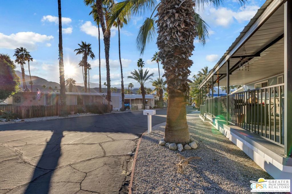 7 Lincoln, Cathedral City Property Listing: MLS® #26638979PS