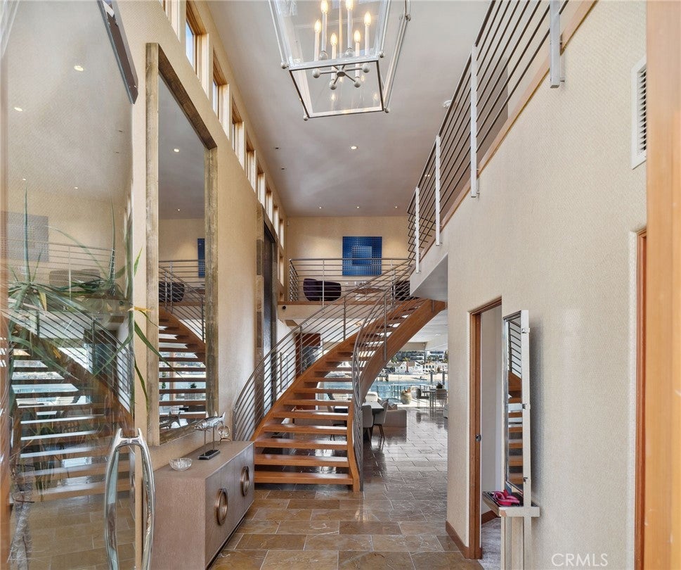 2278 Channel Rd Road, Newport Beach Property Listing: MLS® #OC25039939