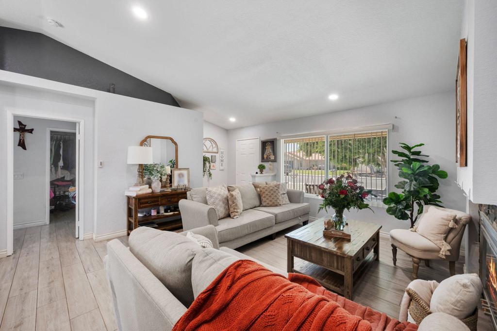 69726 Cypress Road, Cathedral City Property Listing: MLS® #219111607DA