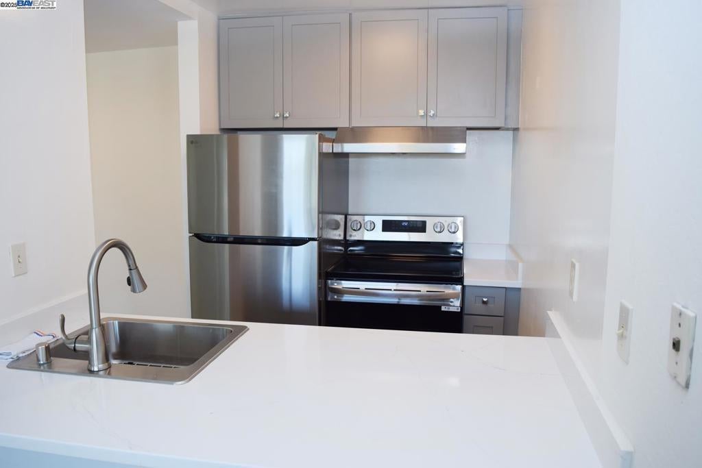 955 Shorepoint Ct # 110, Alameda Property Listing: MLS® #41084604