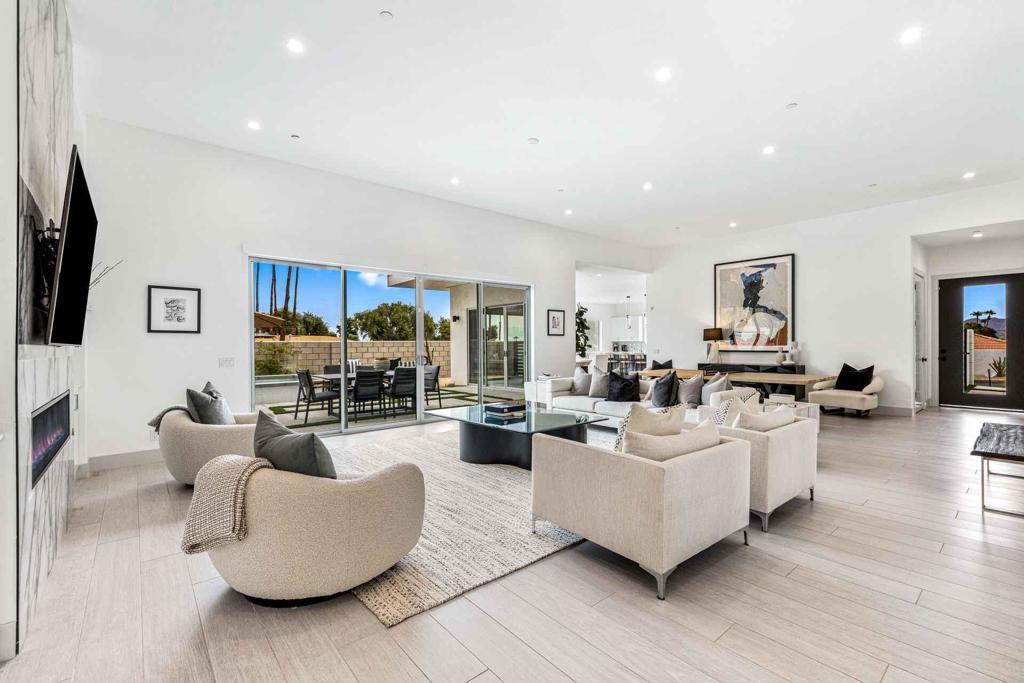 72985 Somera Road, Palm Desert Property Listing: MLS® #219124660DA