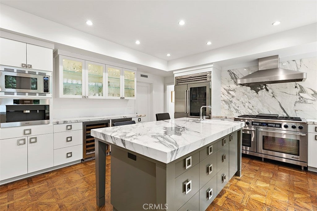 14 Rue Grand Ducal, Newport Beach Property Listing: MLS® #NP25048641