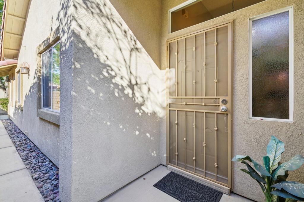 49382 Wayne Street, Indio Property Listing: MLS® #219141160DA