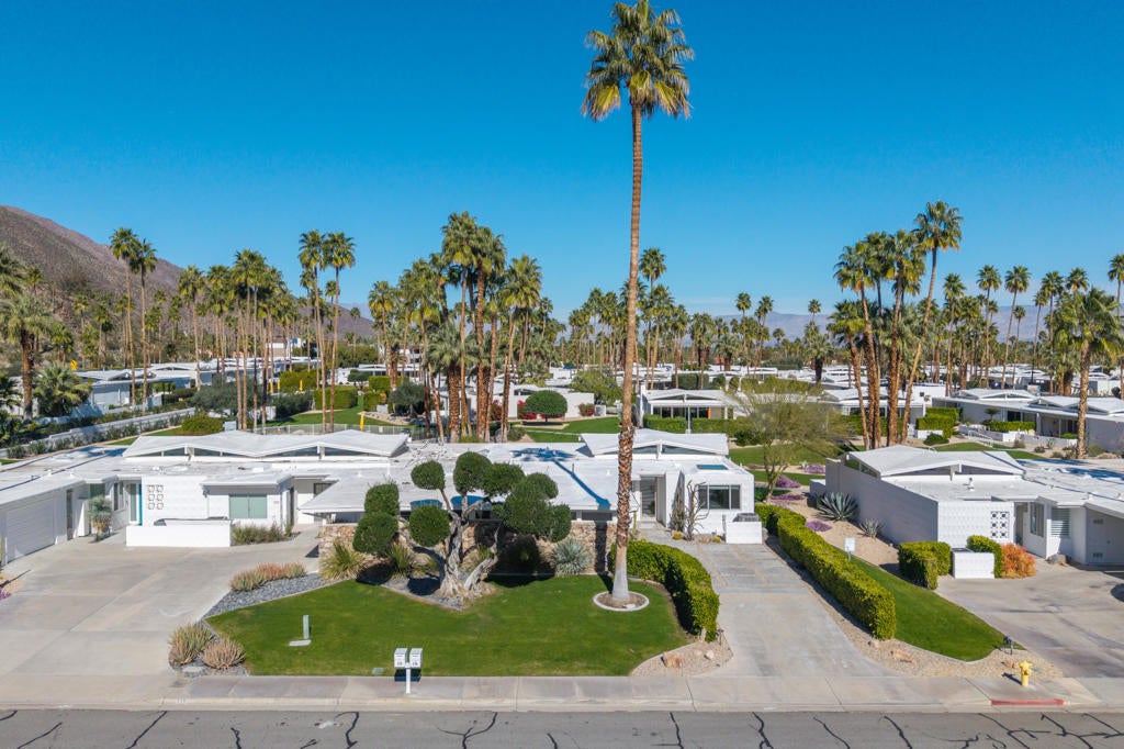 246 E Avenida Granada, Palm Springs Property Listing: MLS® #219142351PS