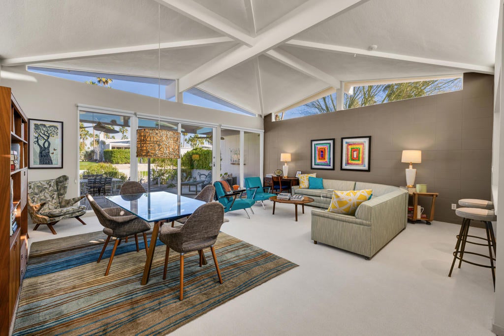 246 E Avenida Granada, Palm Springs Property Listing: MLS® #219142351PS