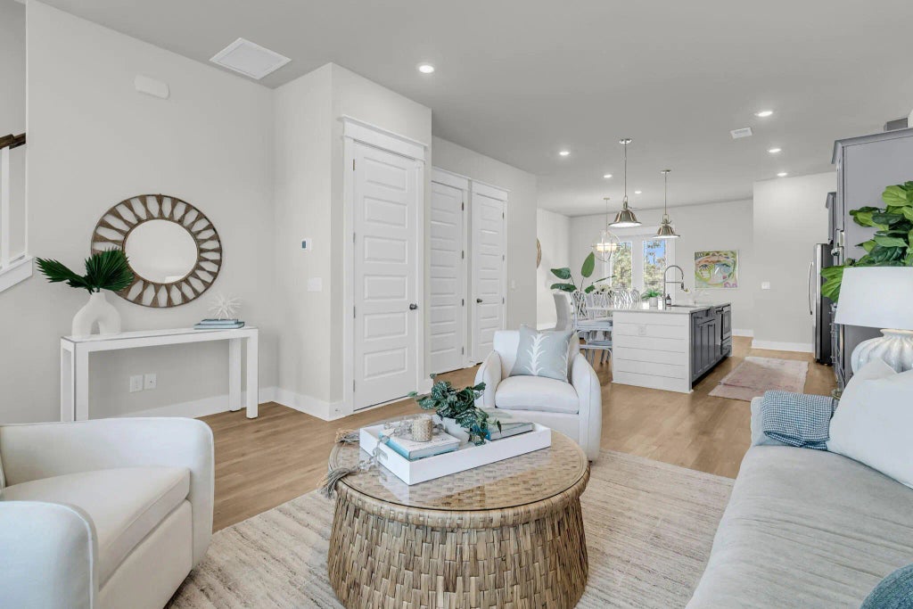 812 Kings Oak Court 2, Charleston: #26001194