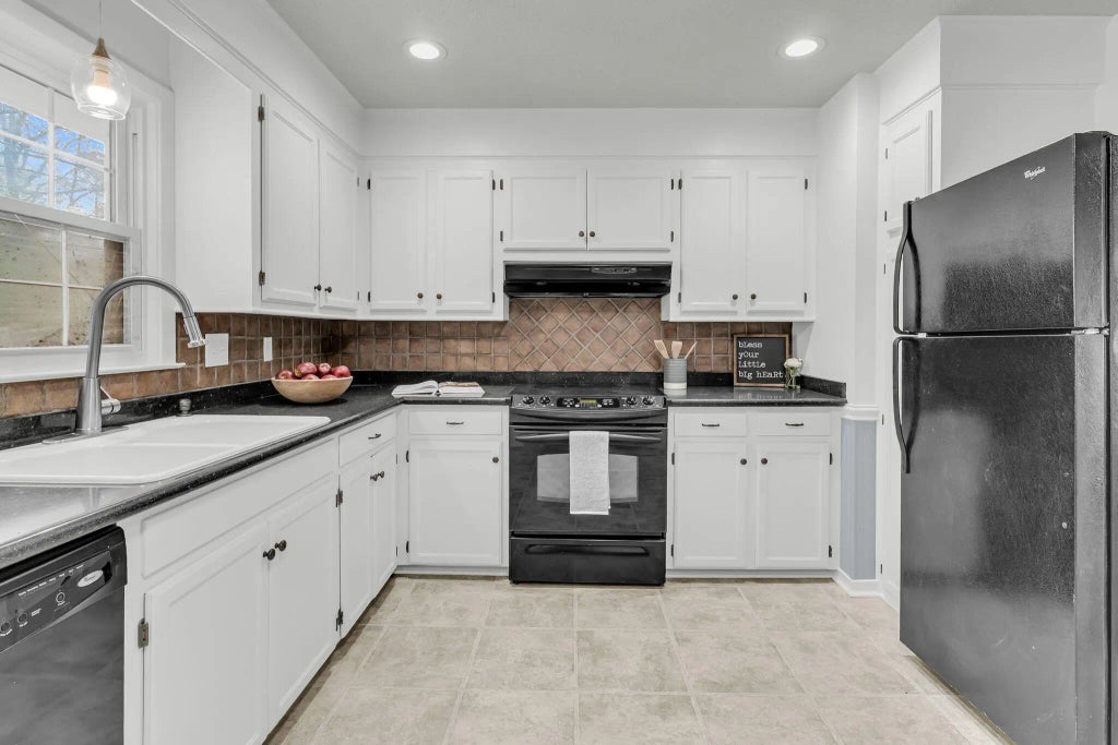 404 Forest Circle, Summerville: #26000508