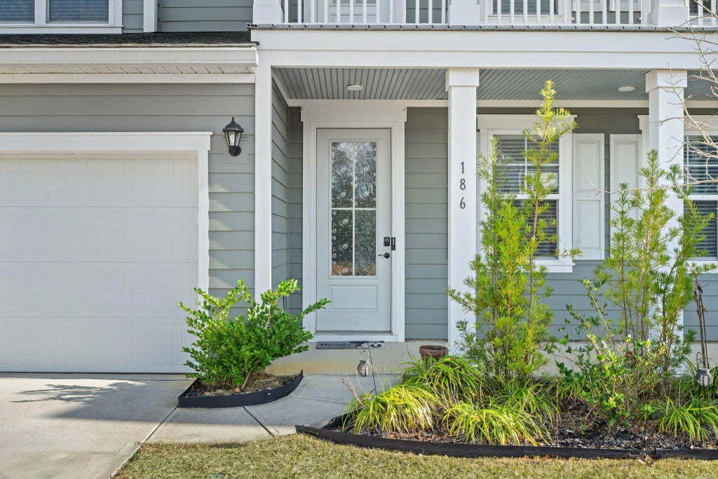 186 Cherry Grove Drive, Summerville: #26000605