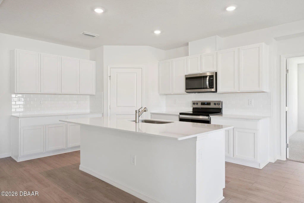 2503 Dorset Court, Ormond Beach Property Listing: MLS® #1221509