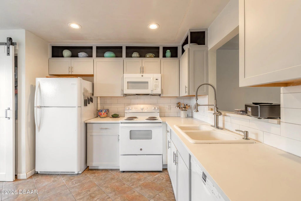 251 Orange Grove Drive, Ormond Beach Property Listing: MLS® #1221537