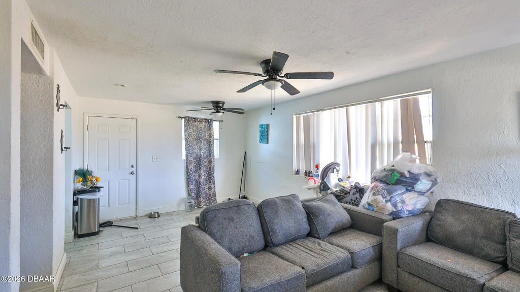 460 S Caroline Street, Daytona Beach Property Listing: MLS® #1221578