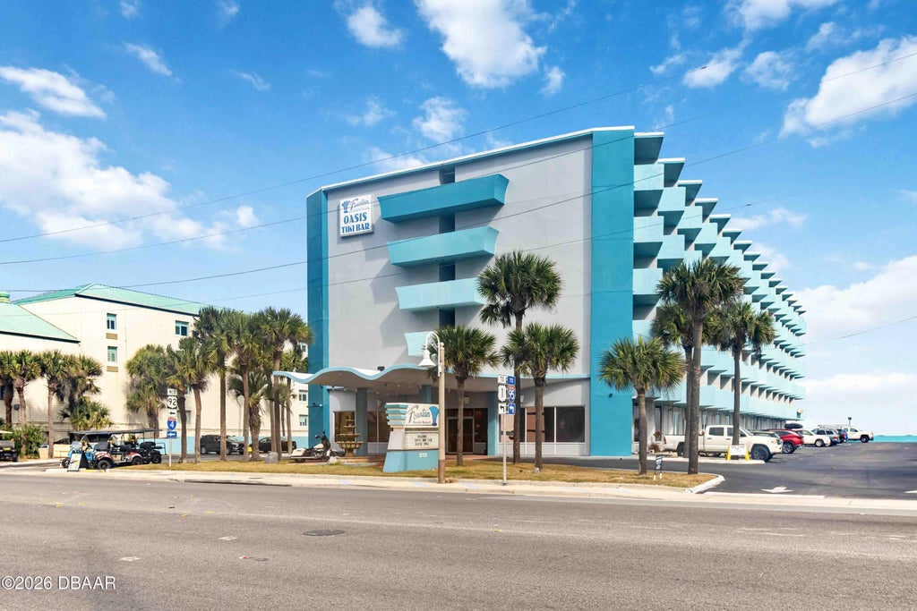 313 S Atlantic Avenue, Daytona Beach Property Listing: MLS® #1221789