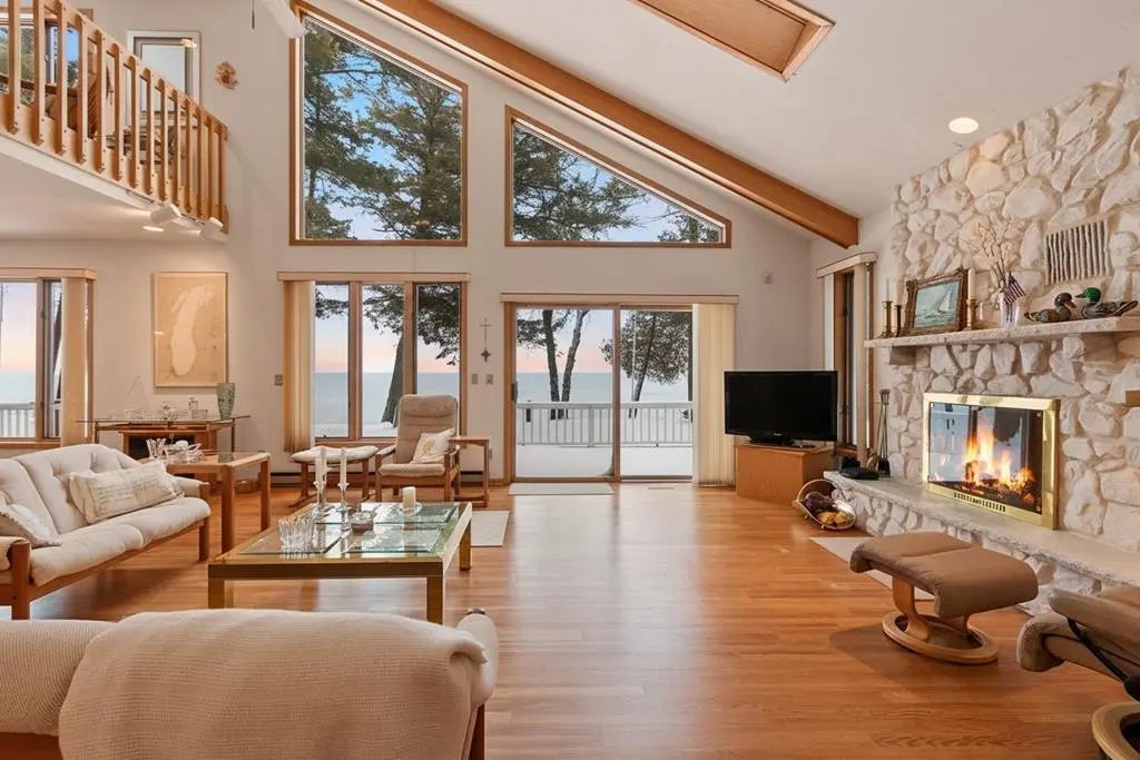 5796 N Cave Point Dr, Jacksonport - MLS #144808 - LakePlace.com