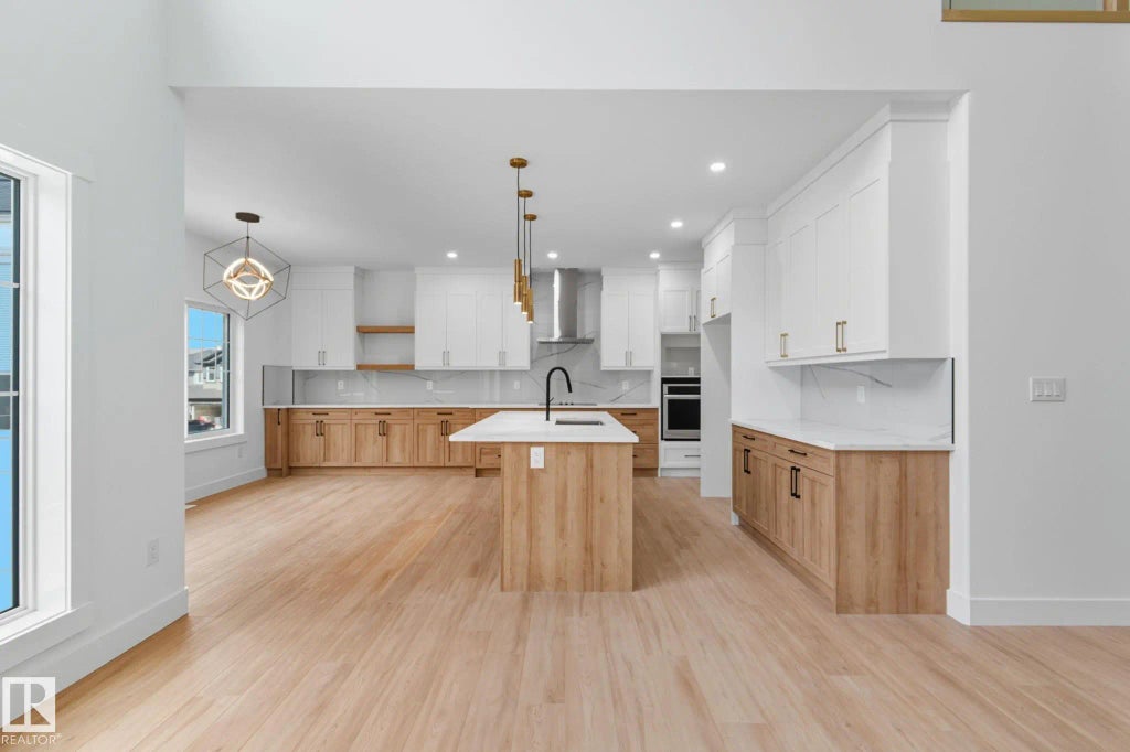 1133 Gyrfalcon Crescent Nw, Edmonton Property Listing: MLS® #E4469148