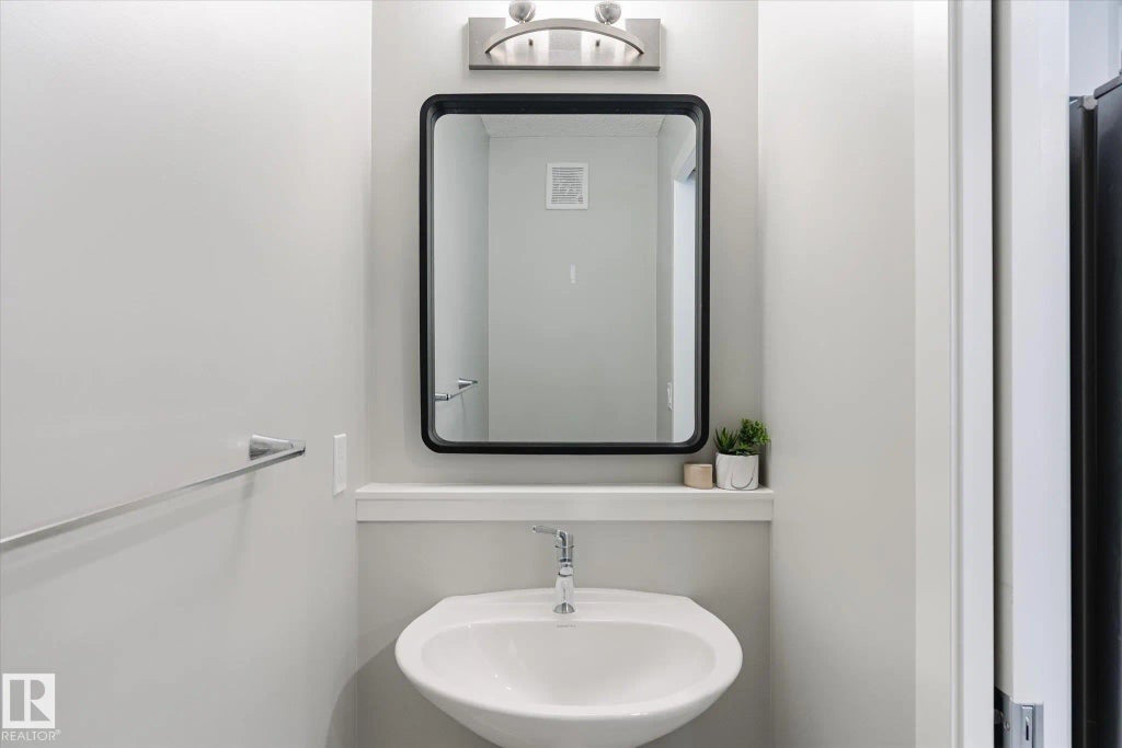 14 1110 Daniels Link Link, Edmonton Property Listing: MLS® #E4470003