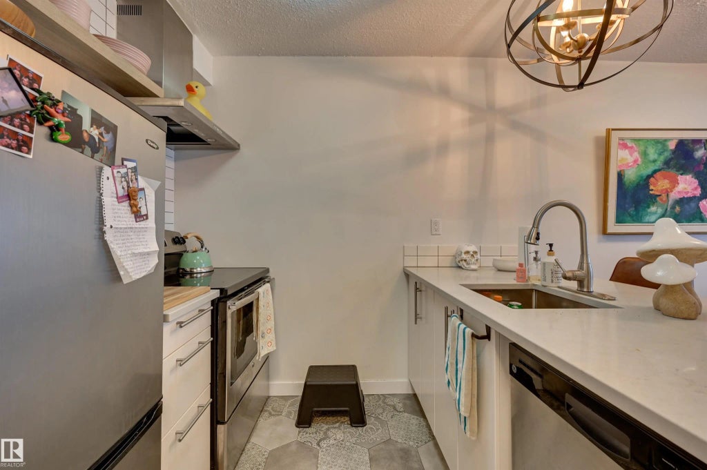 MLS® E4417055, Edmonton Property Listing: MLS® #E4417055