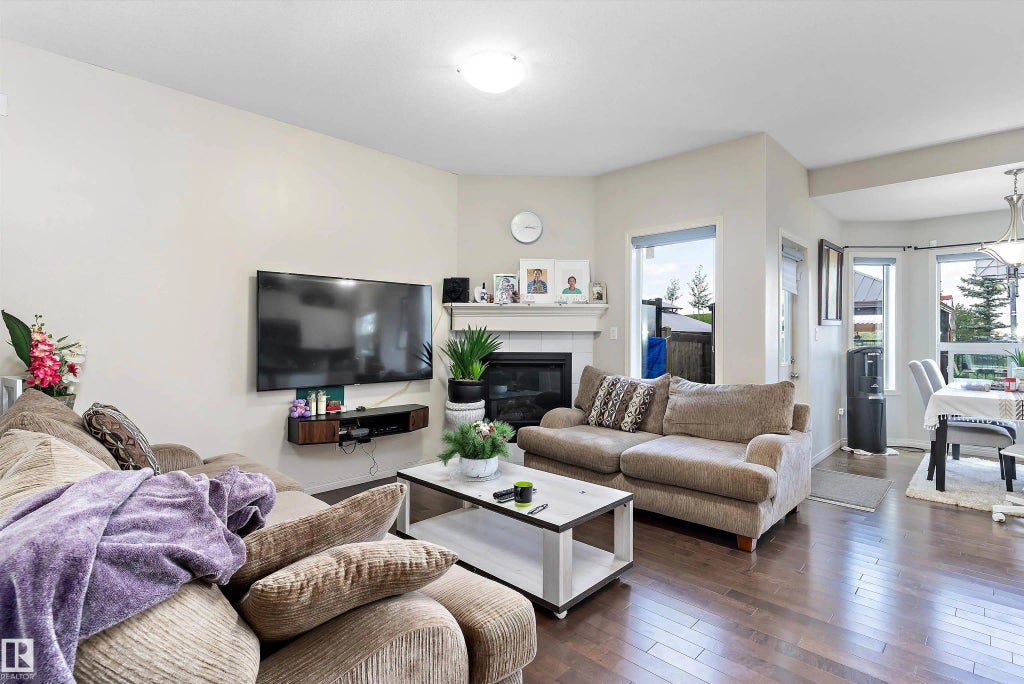 6934 19a Avenue, Edmonton Property Listing: MLS® #E4470002