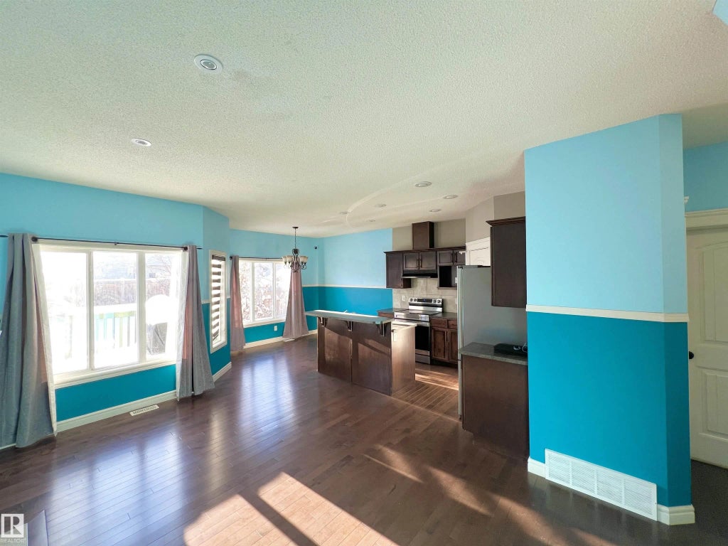 2825 16a Avenue, Edmonton Property Listing: MLS® #E4468660