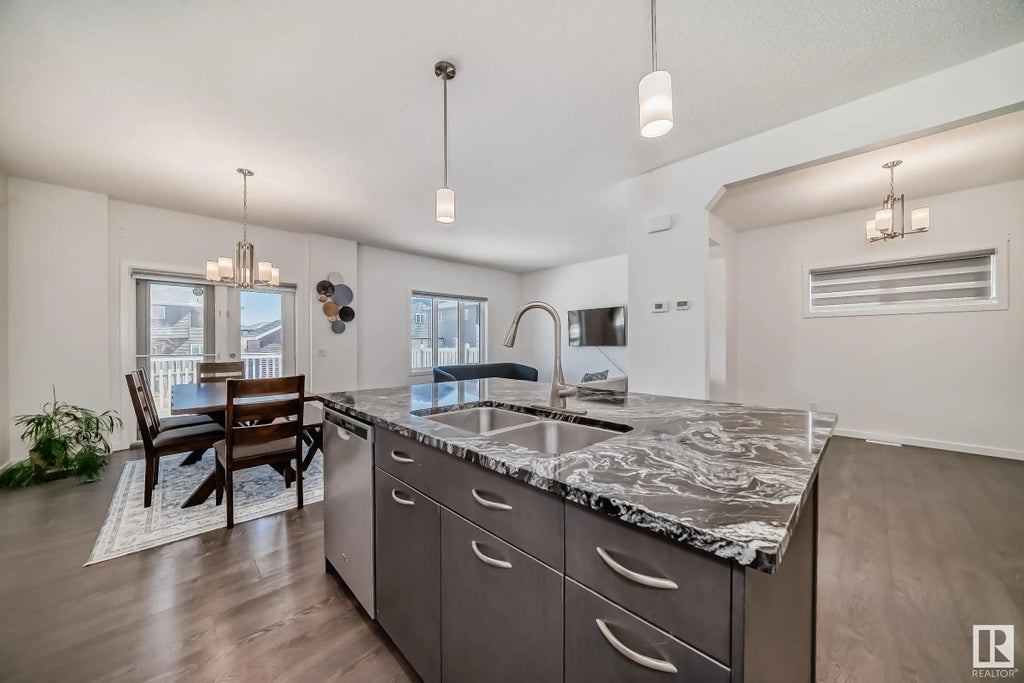 6035 Rosenthal Way Nw, Edmonton Property Listing: MLS® #E4443473