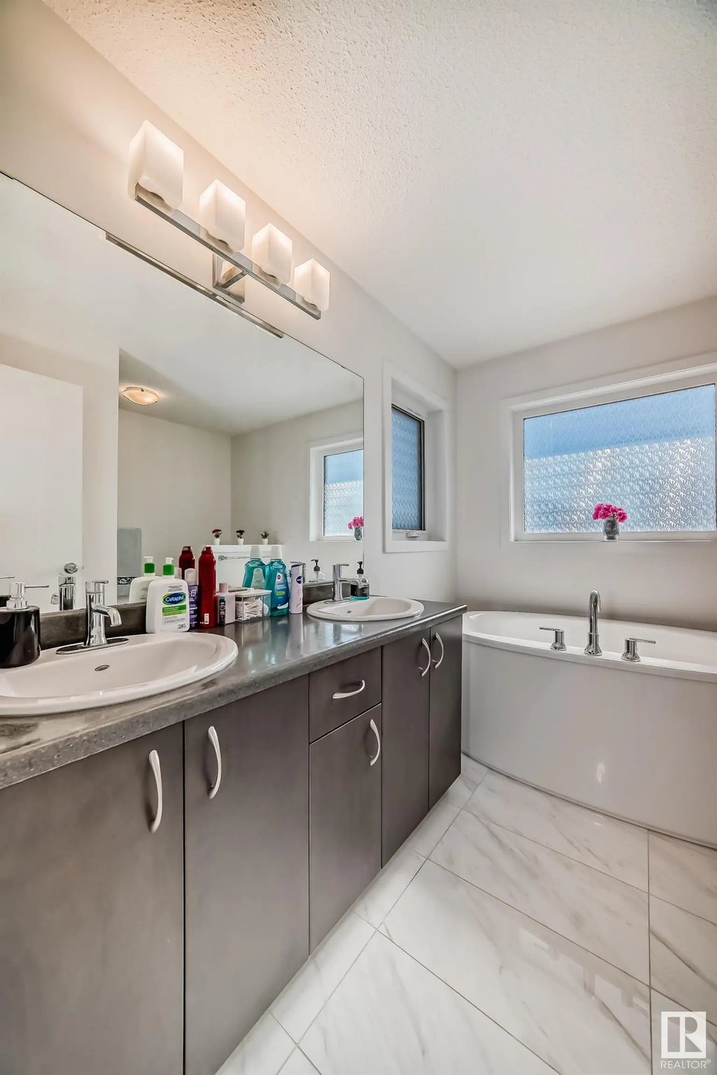 6035 Rosenthal Way Nw, Edmonton Property Listing: MLS® #E4443473