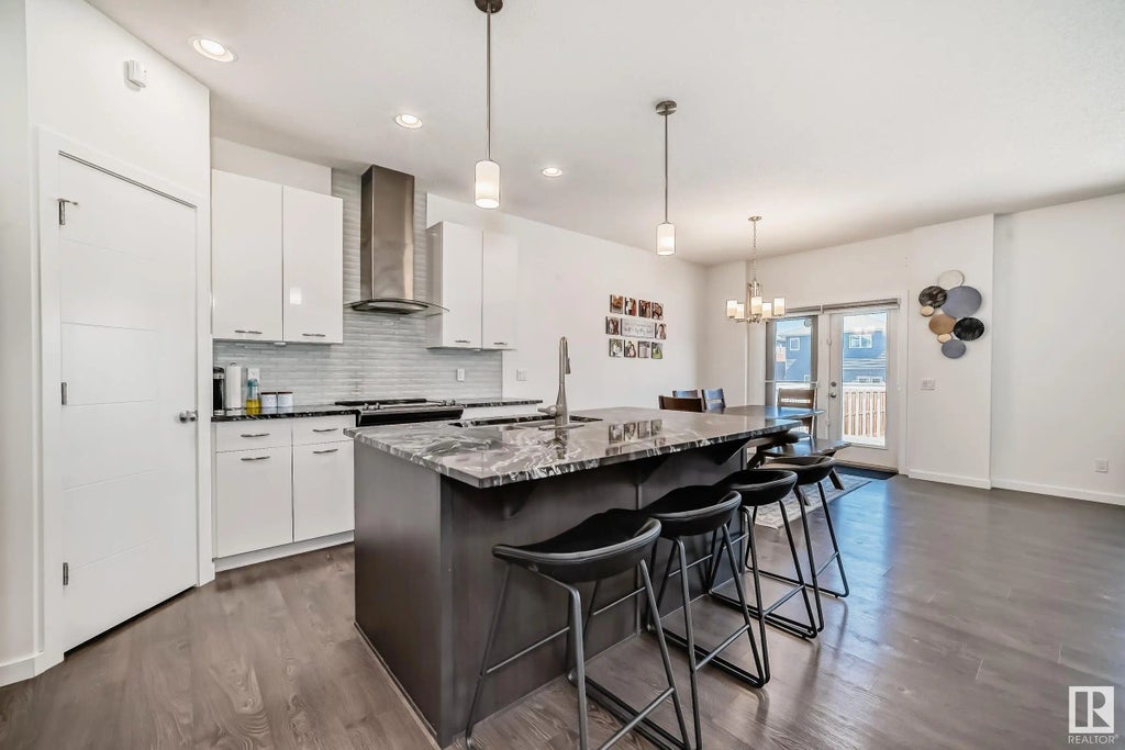 6035 Rosenthal Way Nw, Edmonton Property Listing: MLS® #E4443473