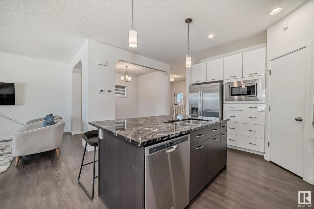 6035 Rosenthal Way Nw, Edmonton Property Listing: MLS® #E4443473