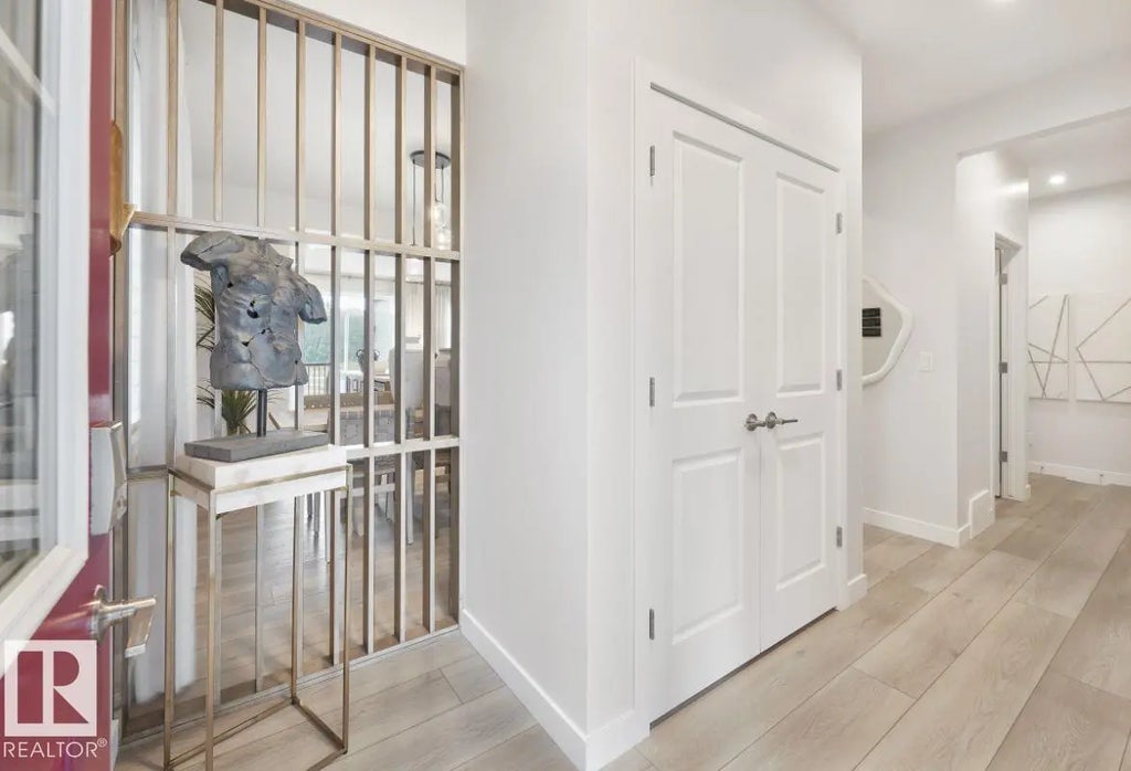 3247 Dixon Way, Edmonton Property Listing: MLS® #E4468668