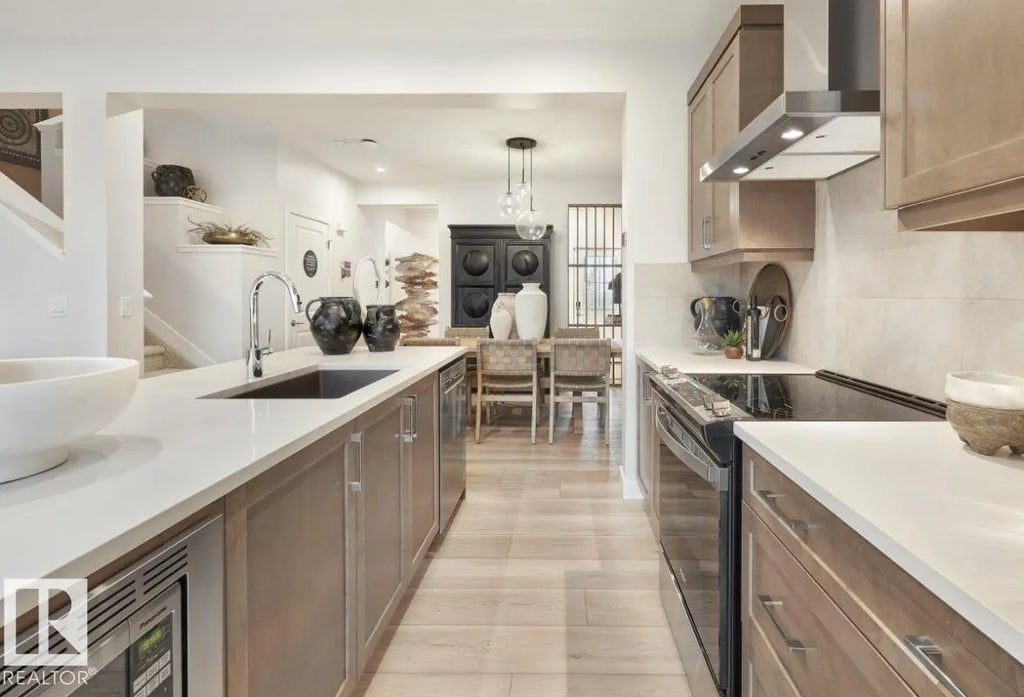 3247 Dixon Way, Edmonton Property Listing: MLS® #E4468668