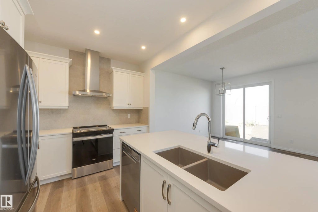 19322 22a Avenue Nw, Edmonton Property Listing: MLS® #E4468678