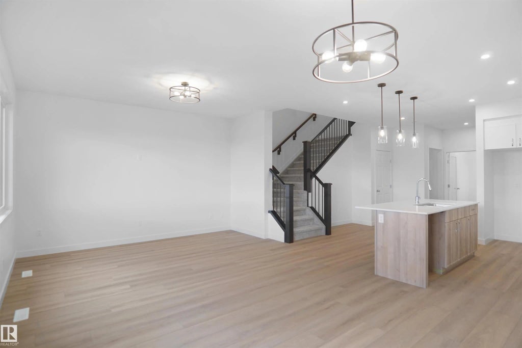 2258 194a Street, Edmonton Property Listing: MLS® #E4468753