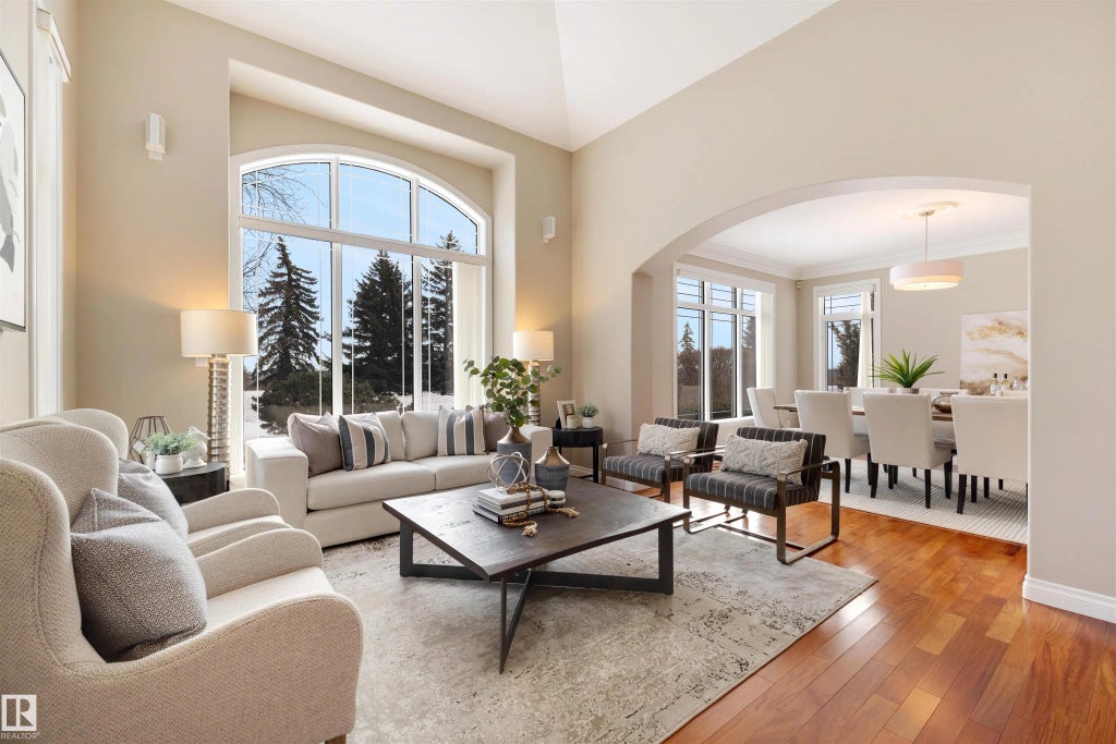 9704 Riverside Drive Nw, Edmonton Property Listing: MLS® #E4471110