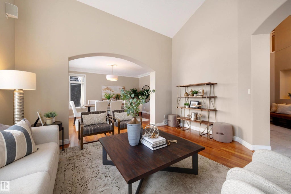 9704 Riverside Drive Nw, Edmonton Property Listing: MLS® #E4471110