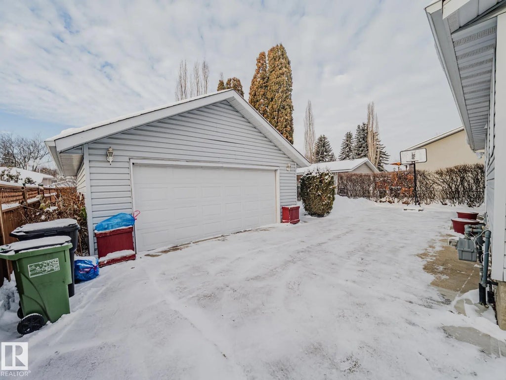 15212 60 Street Nw, Edmonton Property Listing: MLS® #E4468007