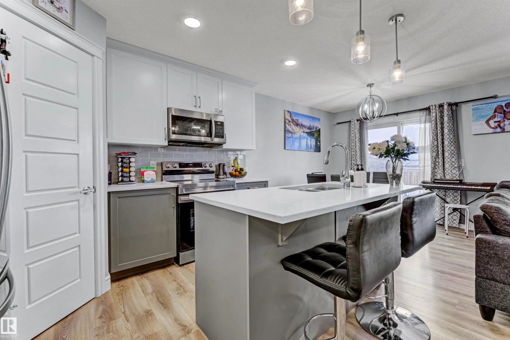 7637 Koruluk Place, Edmonton Property Listing: MLS® #E4468741