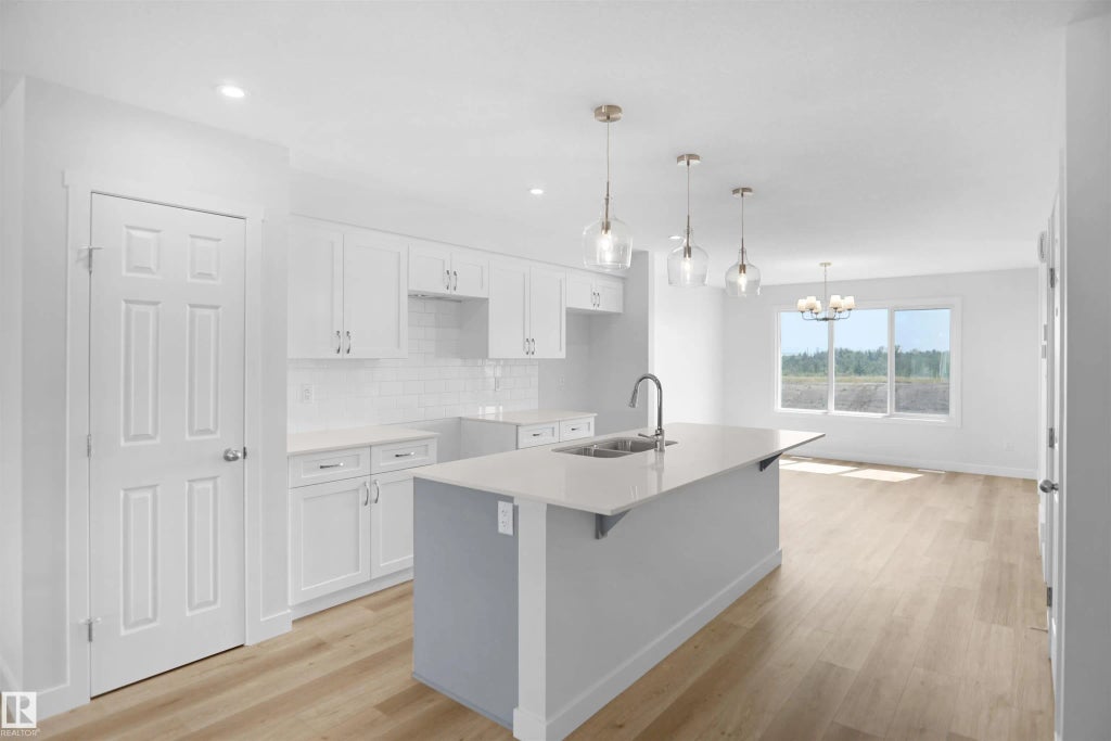 21023 25 Avenue, Edmonton Property Listing: MLS® #E4468760