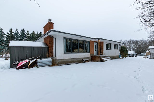 Strathcona County Acreages | Located Outside Sherwood Park